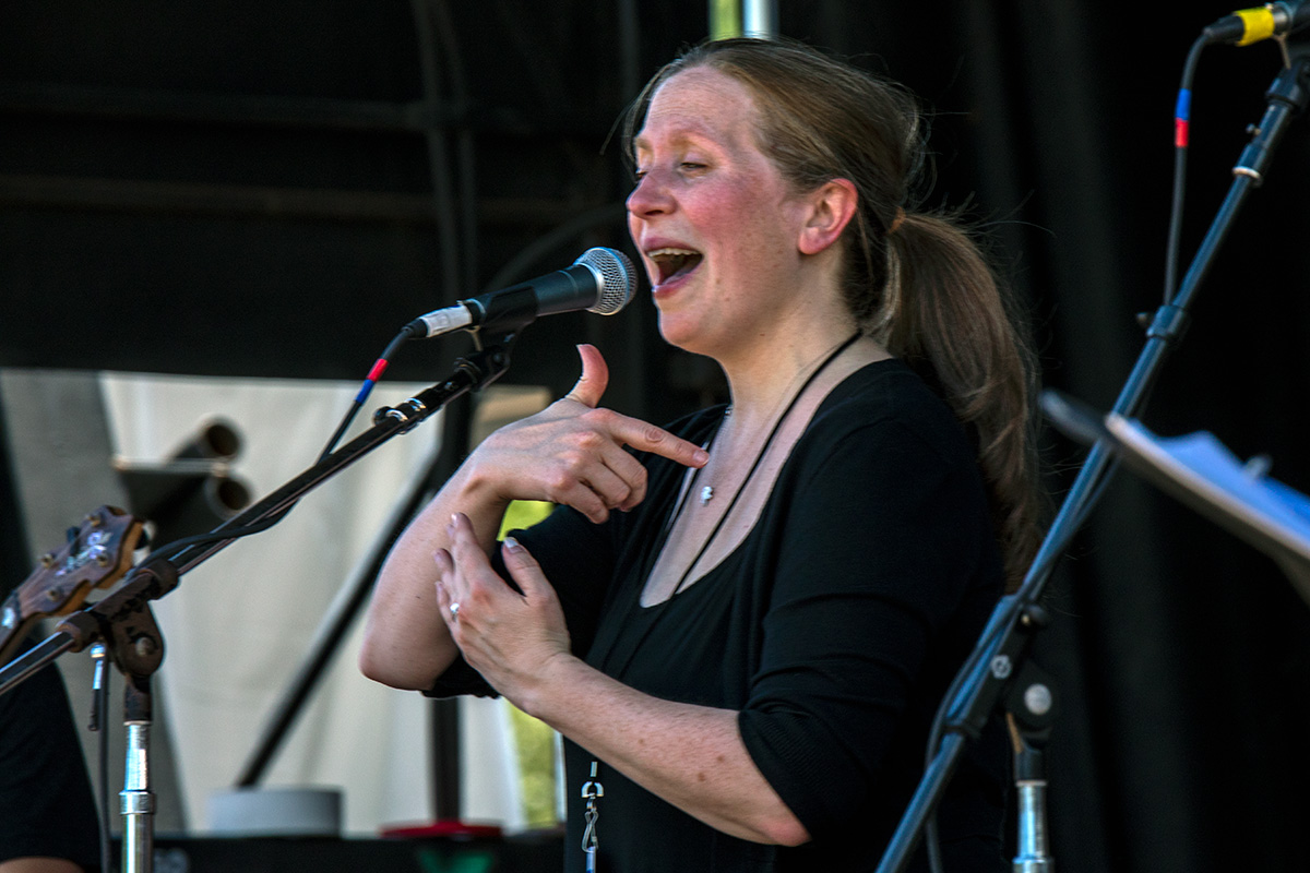 Elizabeth Mitchell & You Are My Flower: “Little Bird, Little Bird ...